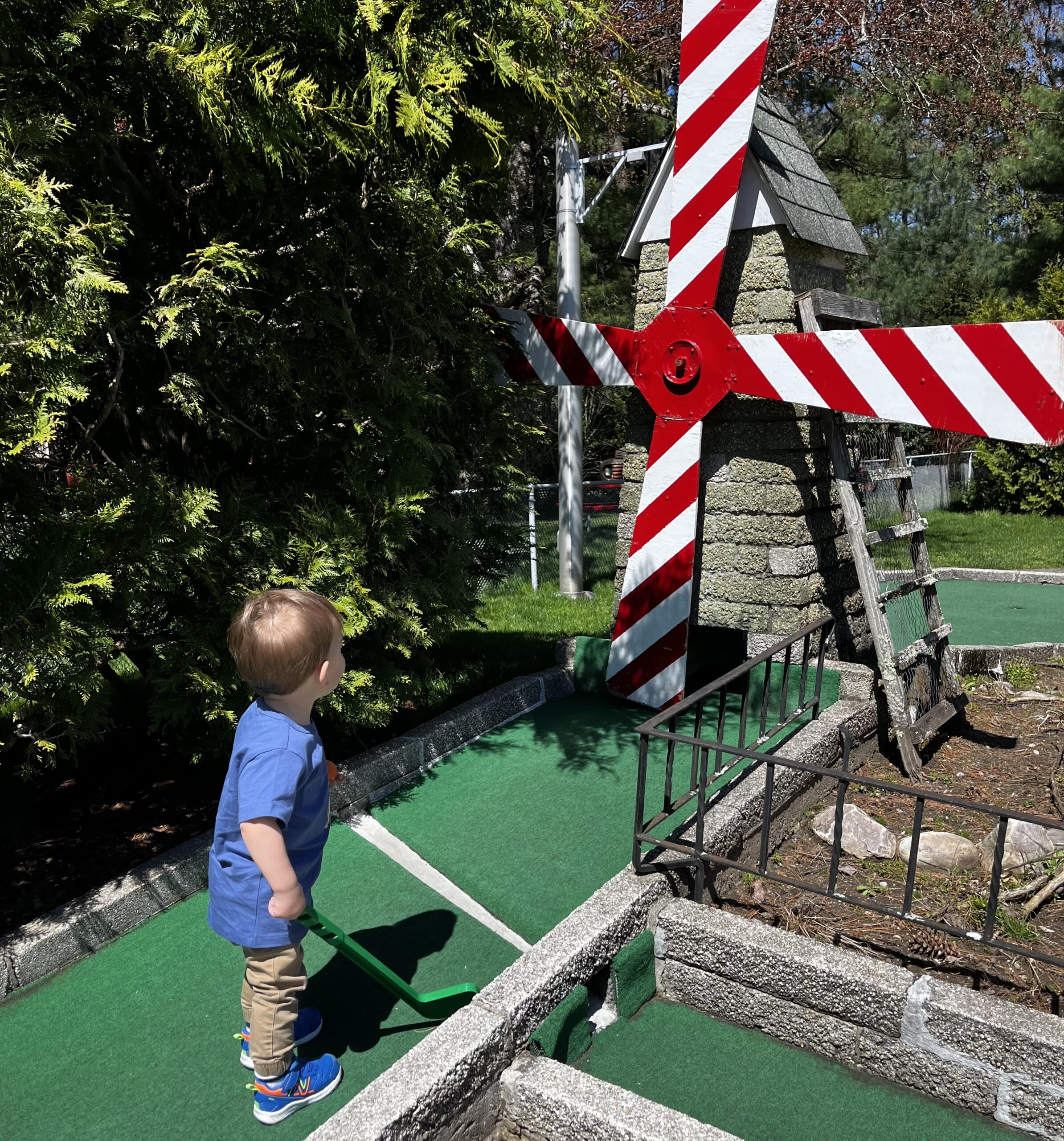 Where to Go for Outdoor Mini Golf! - Stamford Moms