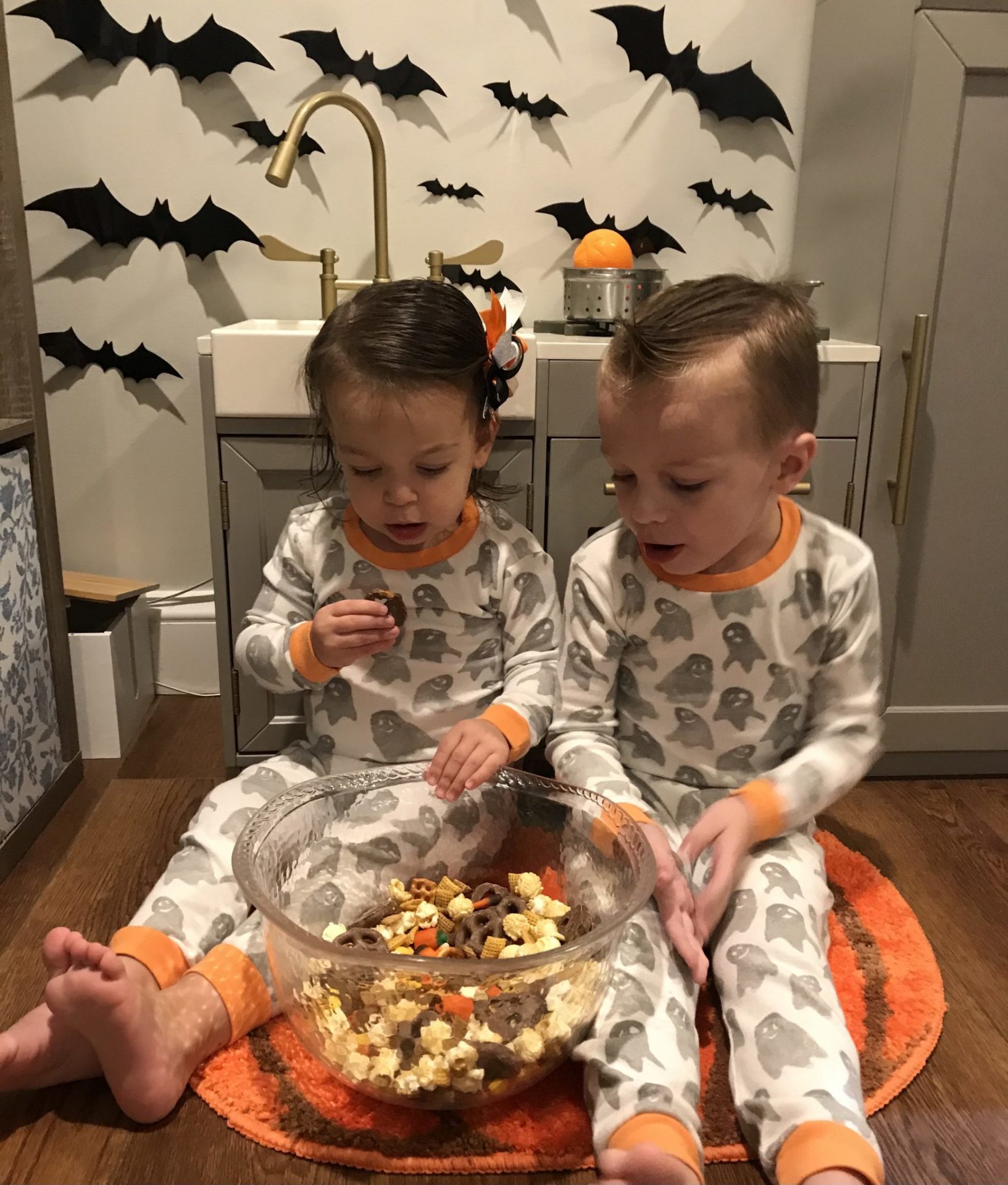 Recipe: Halloween Trail Mix - Stamford Moms