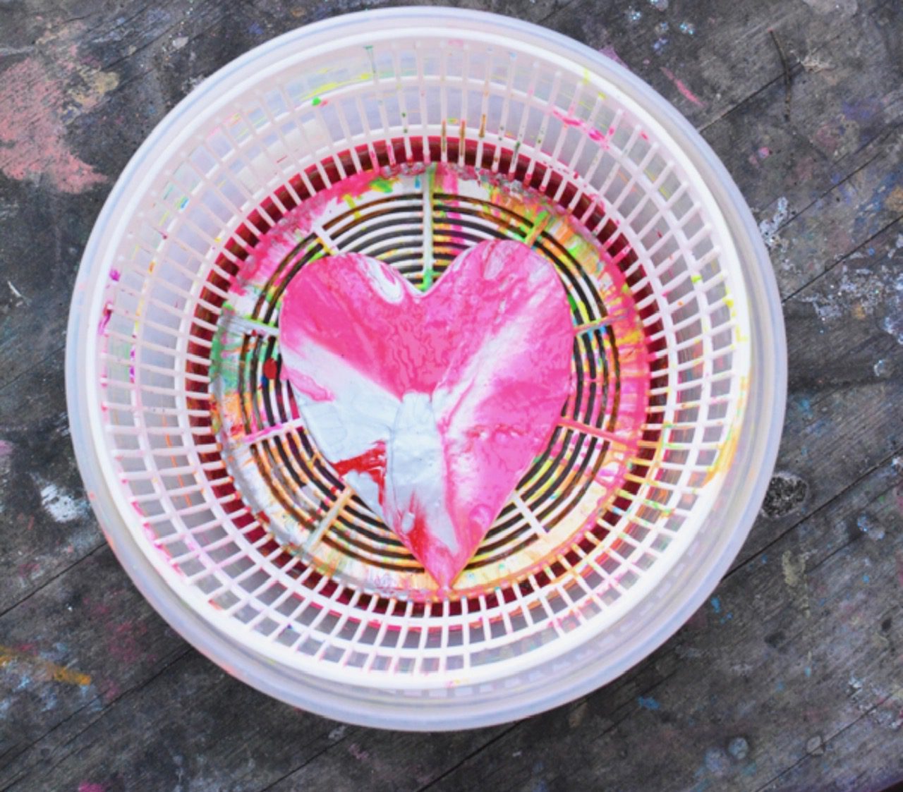 How-To: Valentine's Day Spinner Art! - Stamford Moms